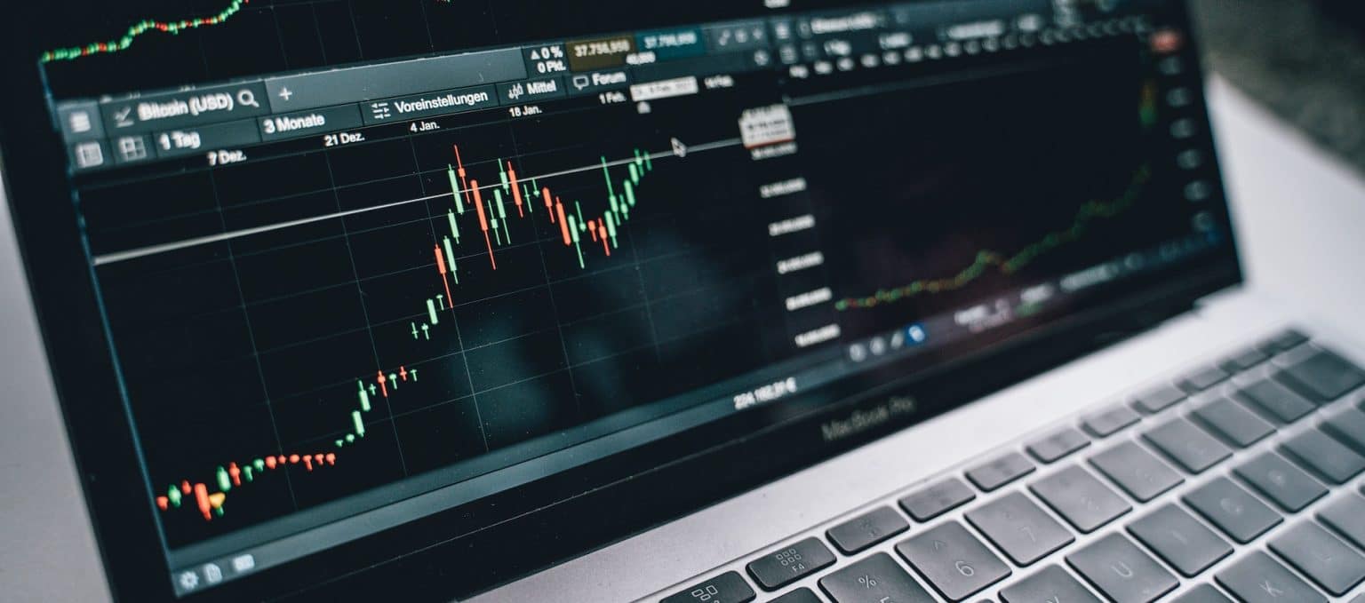 The Best Canadian Stocks for Day Trading in April 2025 - Stocktrades Canada